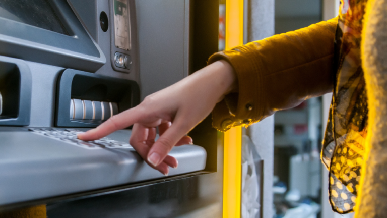 Storitve bankomatov - Dvig in polog gotovine - Gorenjska banka